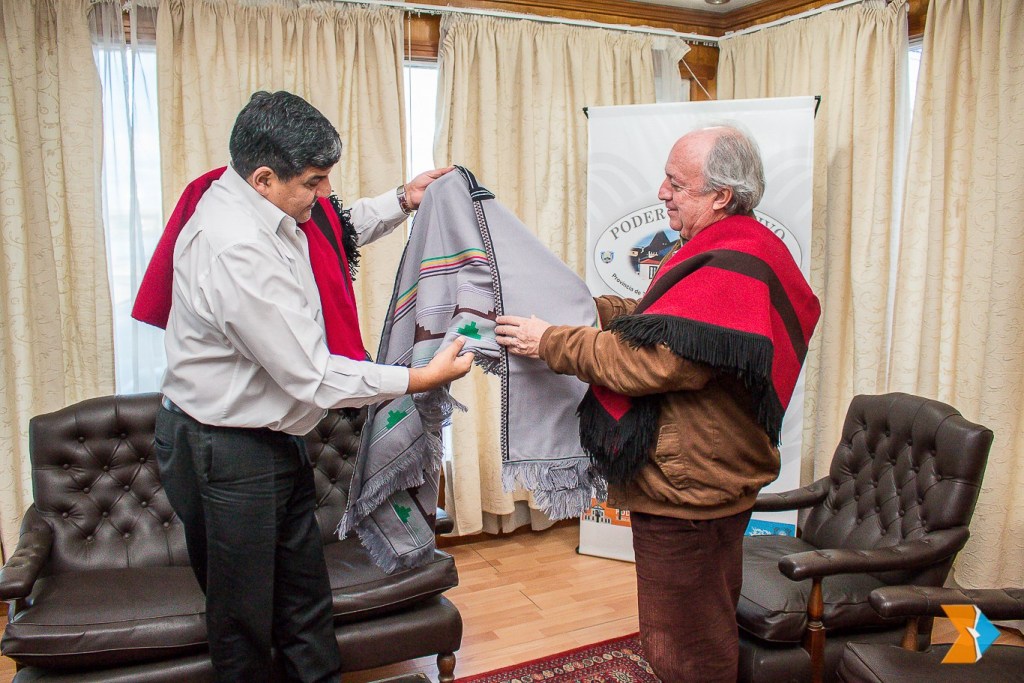 CULTURA: El tataranieto del General Güemes disertó en Ushuaia